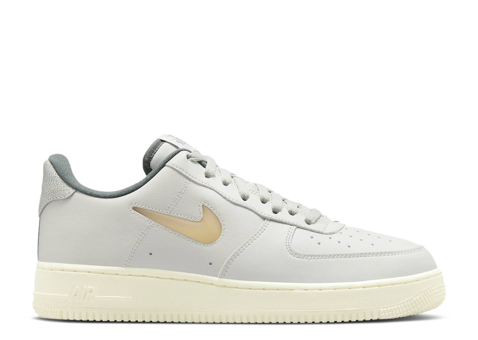 Nike Air Force 1 ’07 LX 'Light Bone' - DC8894-001 - Novelship